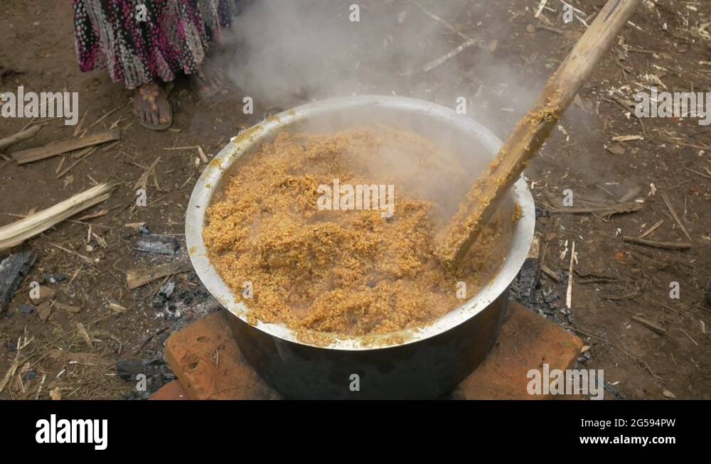 Uganda cooking Stock Videos & Footage - HD and 4K Video Clips - Alamy