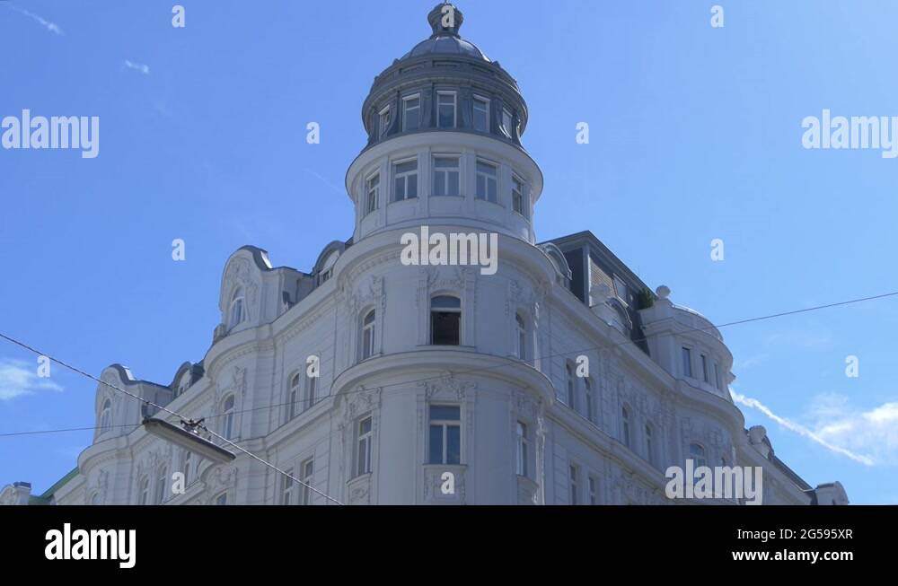 Circular corner Stock Videos & Footage - HD and 4K Video Clips - Alamy