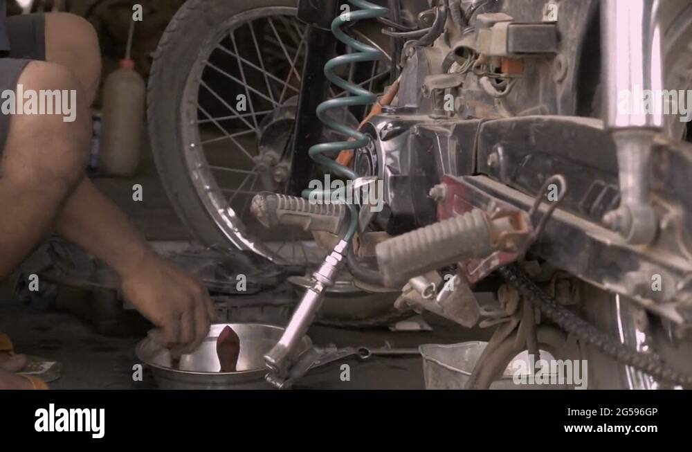 Mechanic working on compressor Stock Videos & Footage - HD and 4K Video ...