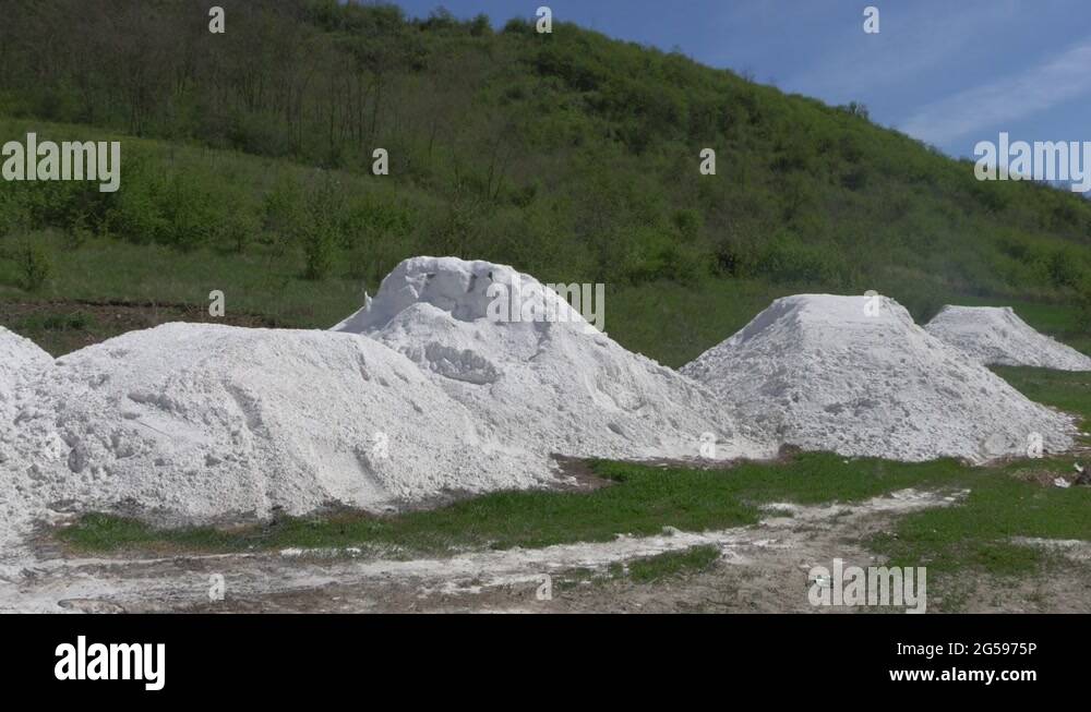 White dust Stock Videos & Footage - HD and 4K Video Clips - Alamy