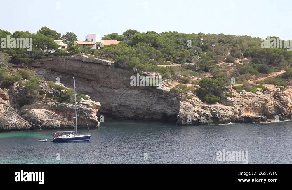 Traveler emblem Stock Videos & Footage - HD and 4K Video Clips - Alamy