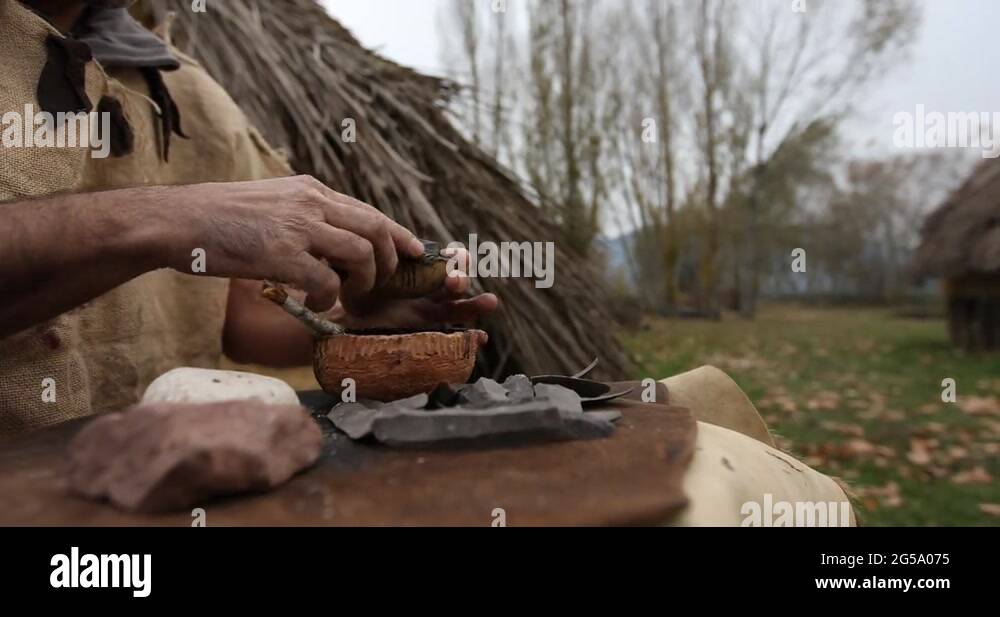 Flint knife Stock Videos & Footage - HD and 4K Video Clips - Alamy