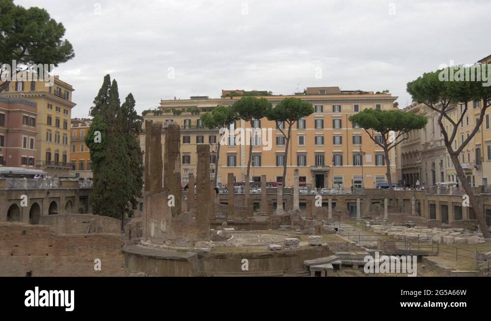 Torre argentina rome Stock Videos & Footage - HD and 4K Video Clips - Alamy