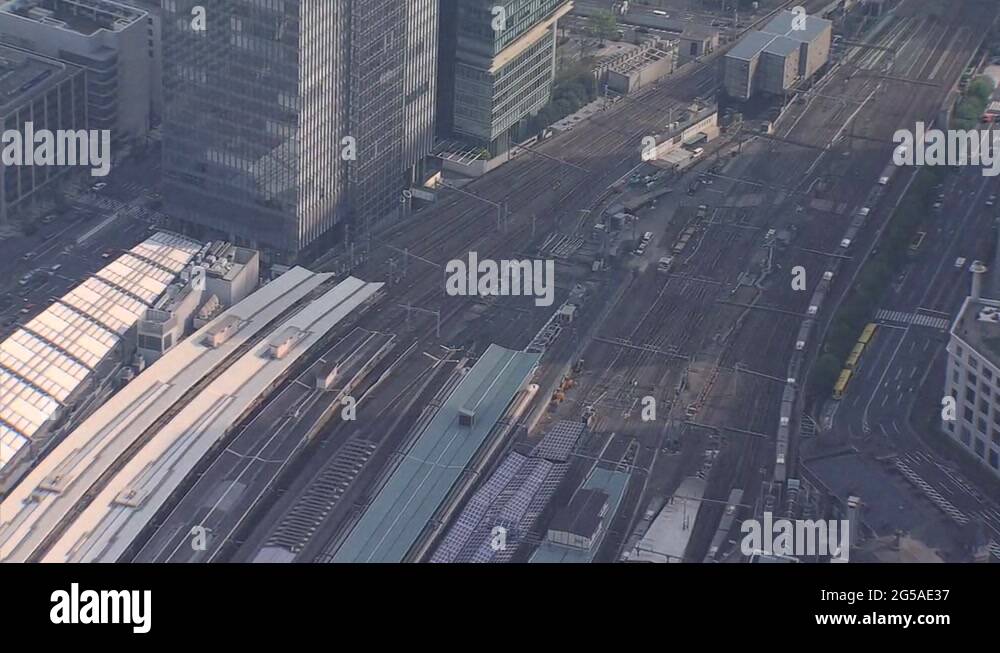 Shinkansen tokyo station Stock Videos & Footage - HD and 4K Video Clips ...