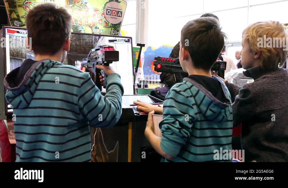 Kids video game arcade Stock Videos & Footage - HD and 4K Video Clips ...