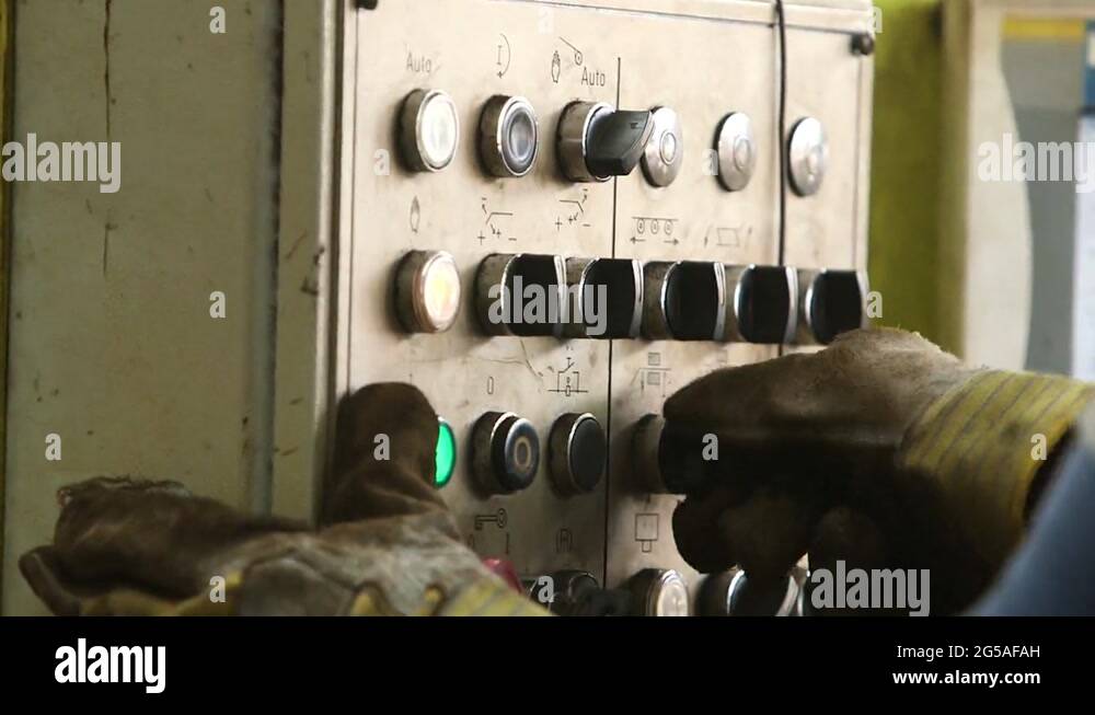 Control station Stock Videos & Footage - HD and 4K Video Clips - Alamy