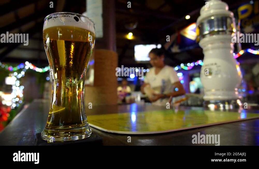 The brewery tap pub Stock Videos & Footage - HD and 4K Video Clips - Alamy