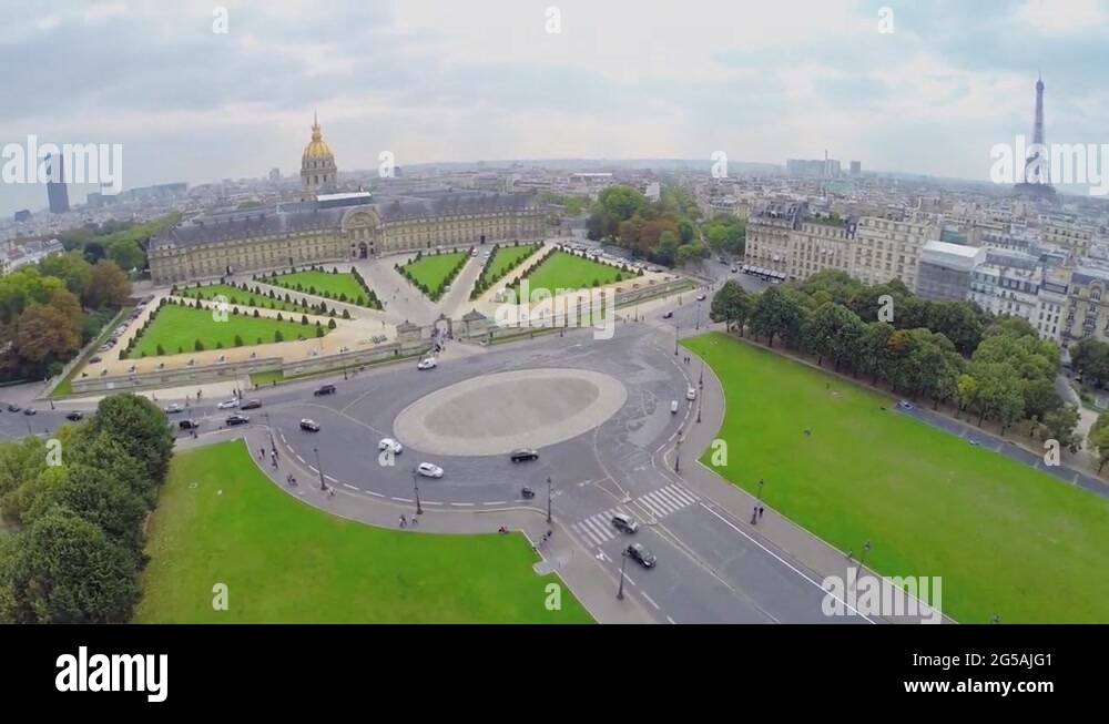 Eiffel square Stock Videos & Footage - HD and 4K Video Clips - Alamy