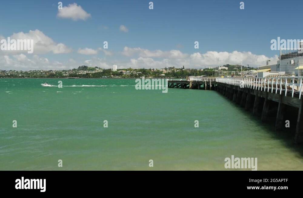 Oceanic skyline Stock Videos & Footage - HD and 4K Video Clips - Alamy
