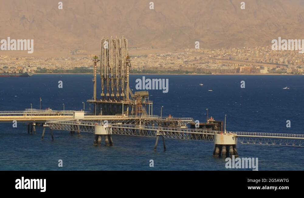 Offshore oil well Stock Videos & Footage - HD and 4K Video Clips - Alamy