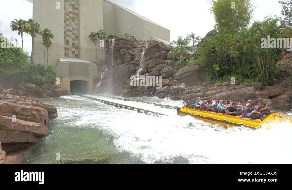 Water coaster Stock Videos & Footage - HD and 4K Video Clips - Alamy