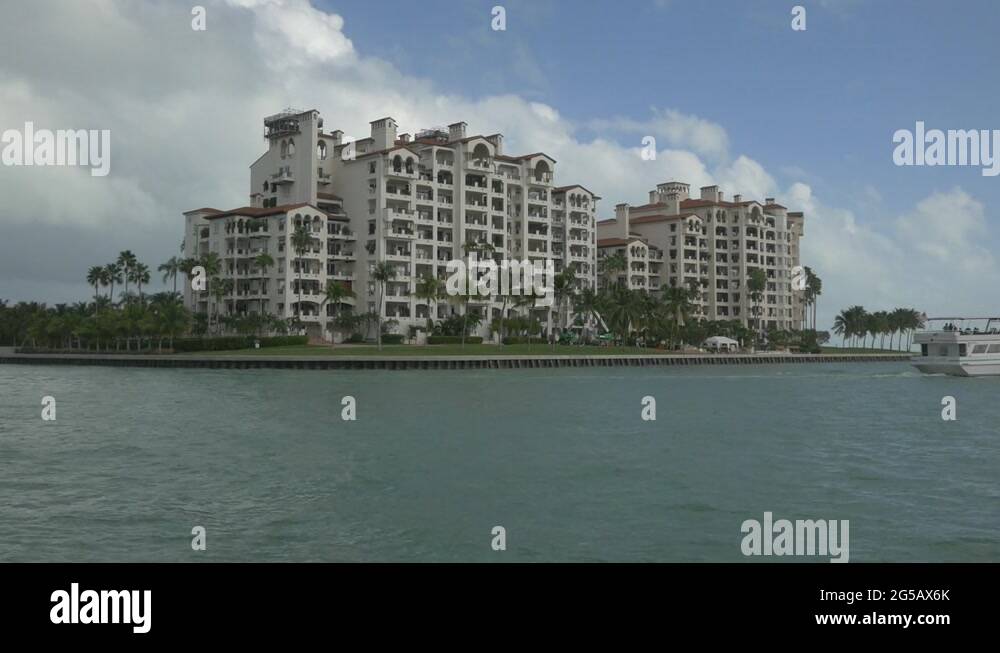 Islands buildings Stock Videos & Footage - HD and 4K Video Clips - Alamy