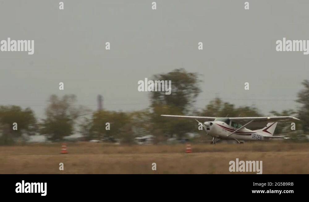 Light utility aircraft Stock Videos & Footage - HD and 4K Video Clips ...