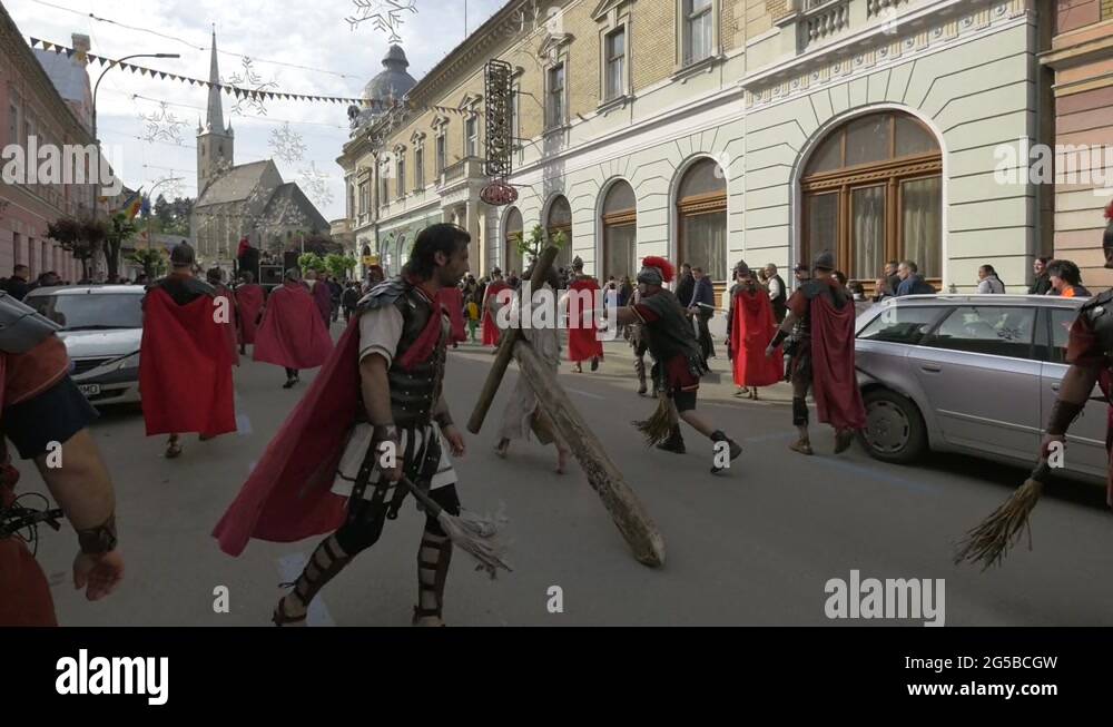 Jesus carrying the cross and falling Stock Video Footage - Alamy