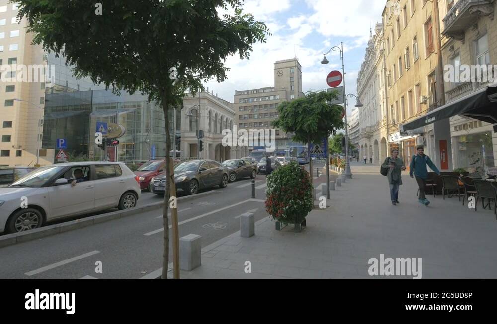 Traffic queue Stock Videos & Footage - HD and 4K Video Clips - Alamy