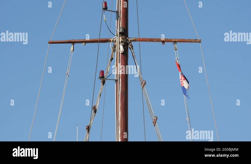 Boat mast Stock Videos & Footage - HD and 4K Video Clips - Alamy