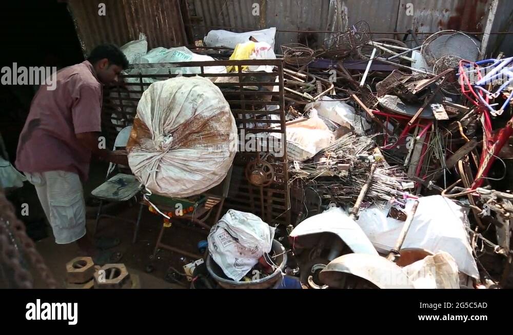 Scrap man Stock Videos & Footage - HD and 4K Video Clips - Alamy