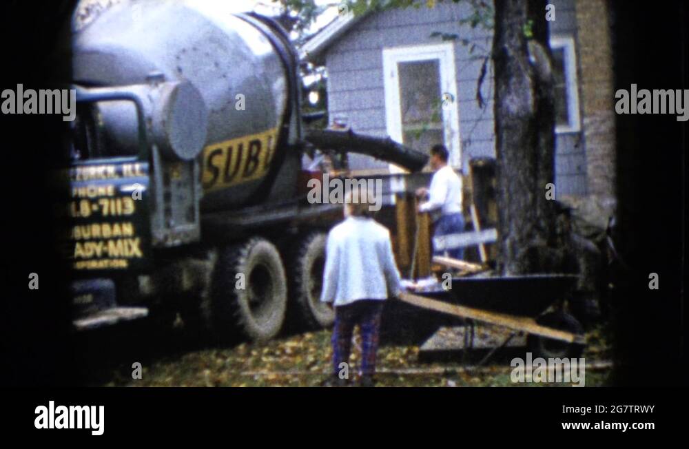 People cement truck Stock Videos & Footage - HD and 4K Video Clips - Alamy