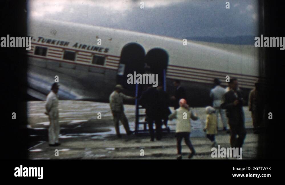 Aircraft loading passengers Stock Videos & Footage - HD and 4K Video ...