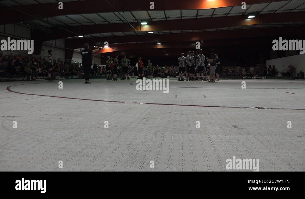 Skating match Stock Videos & Footage - HD and 4K Video Clips - Alamy