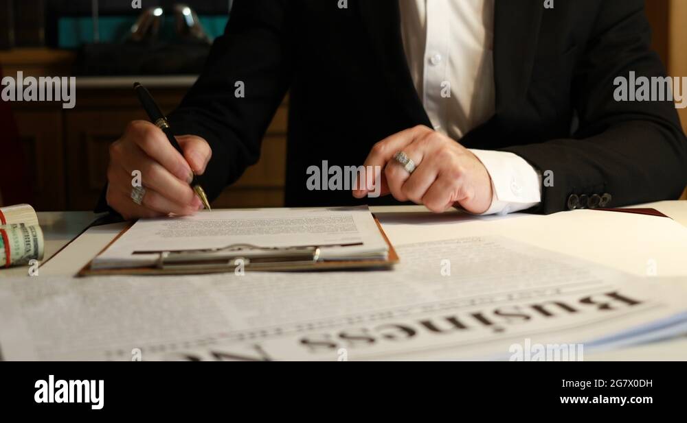 Owner boss Stock Videos & Footage - HD and 4K Video Clips - Alamy