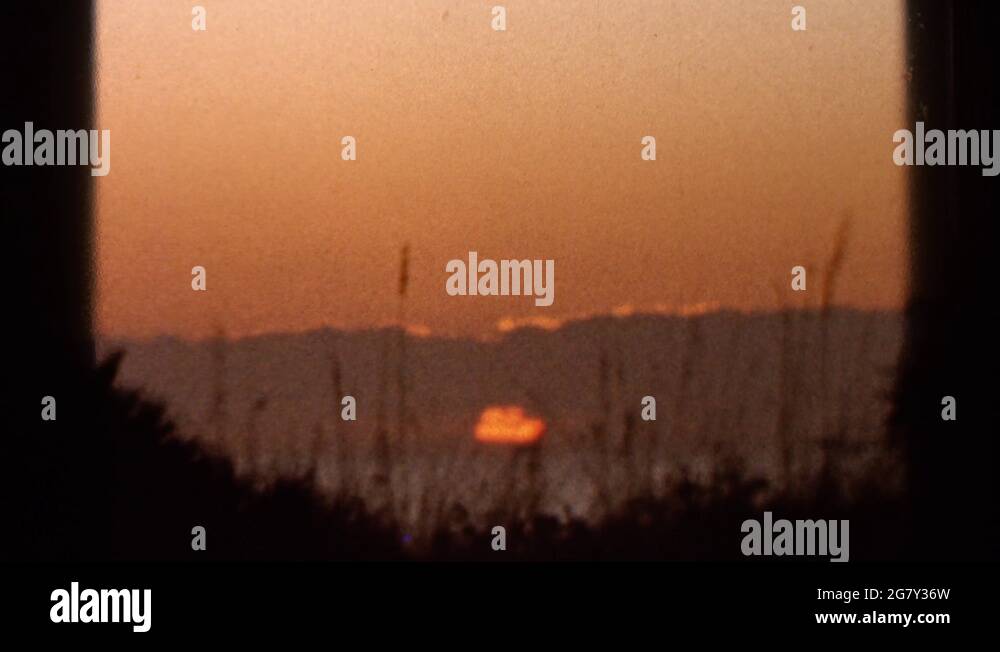 Horizontal sunrise sunset Stock Videos & Footage - HD and 4K Video ...