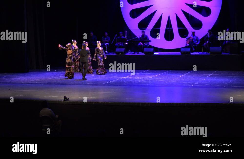 Duo performance Stock Videos & Footage - HD and 4K Video Clips - Alamy