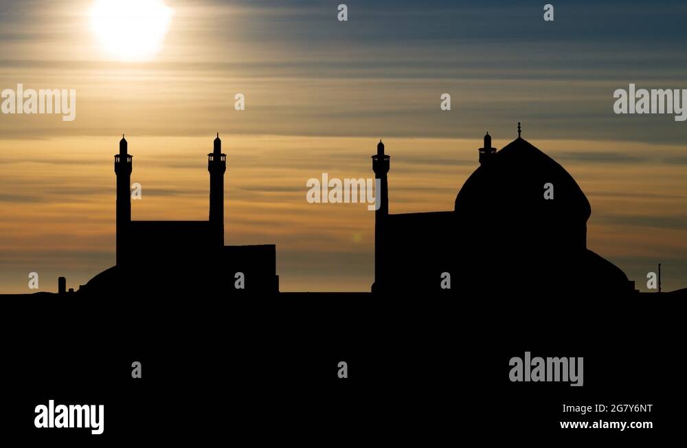 Shah Mosque in Isfahan, Sunset with Persian architecture of Islamic era ...