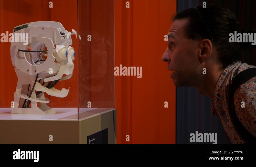 Robotic expression Stock Videos & Footage - HD and 4K Video Clips - Alamy