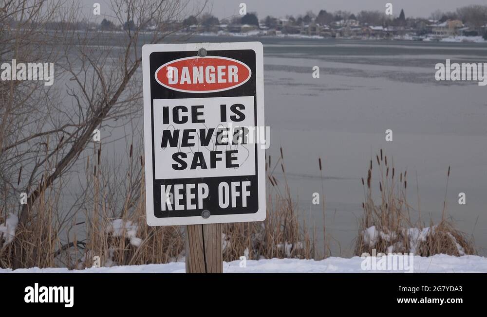 Snow warning sign Stock Videos & Footage - HD and 4K Video Clips - Alamy