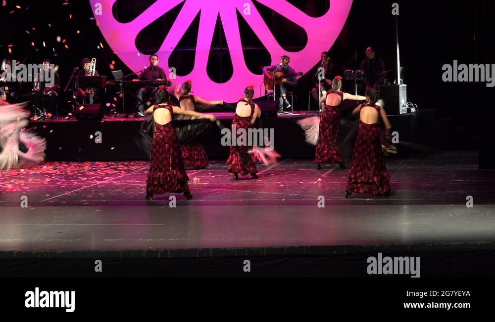 Traditional stage Stock Videos & Footage - HD and 4K Video Clips - Alamy