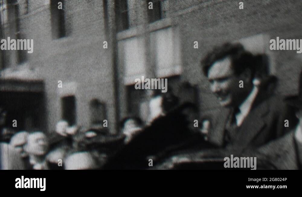 Waving police Stock Videos & Footage - HD and 4K Video Clips - Alamy