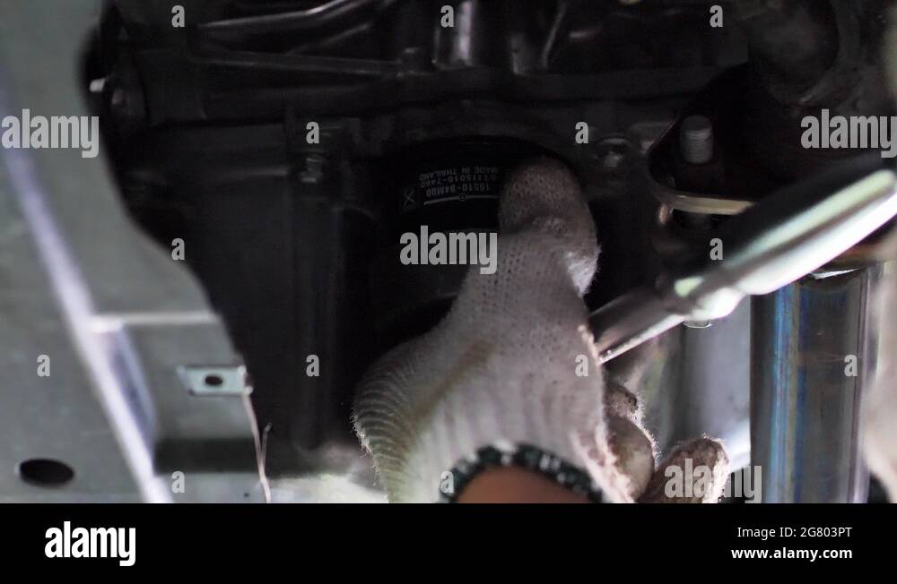 Car mot service Stock Videos & Footage - HD and 4K Video Clips - Alamy