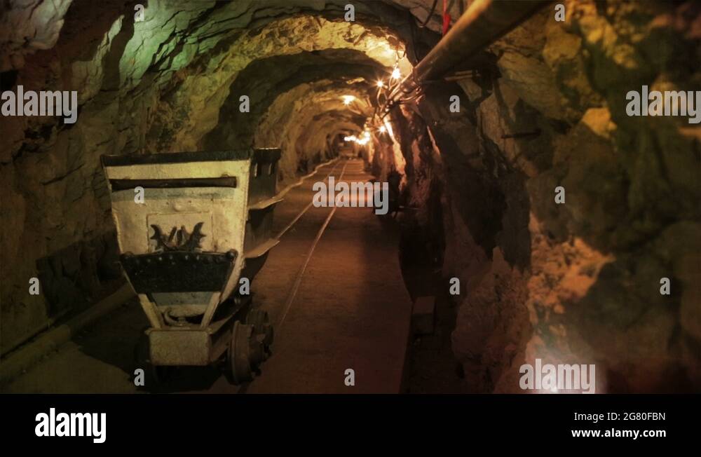 Tunnel cart Stock Videos & Footage - HD and 4K Video Clips - Alamy