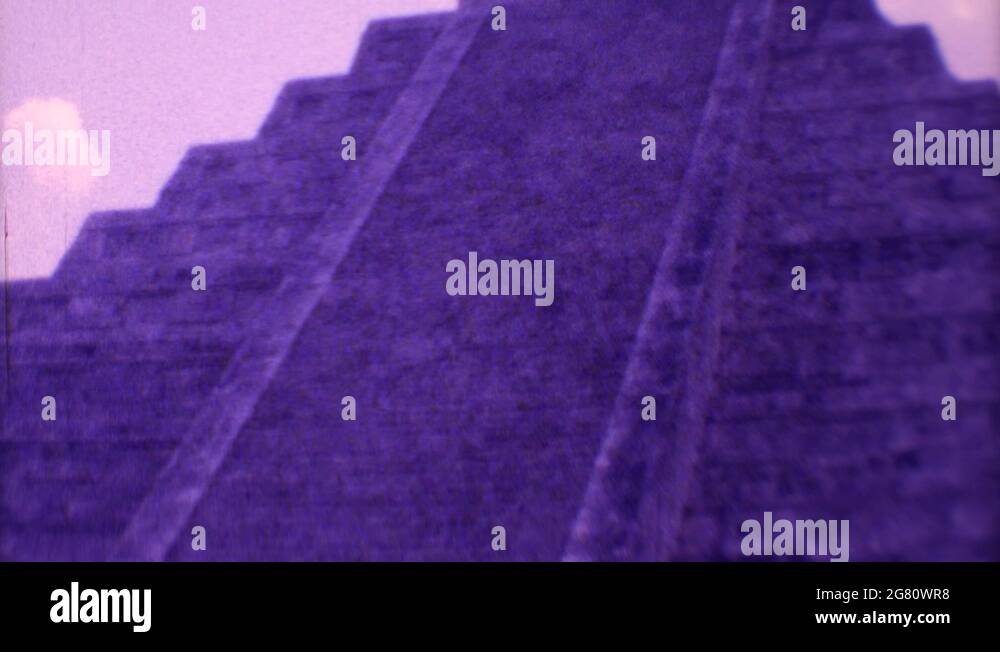 MEXICO CITY-1973: Examining The Building Called El Castillo Which Were ...