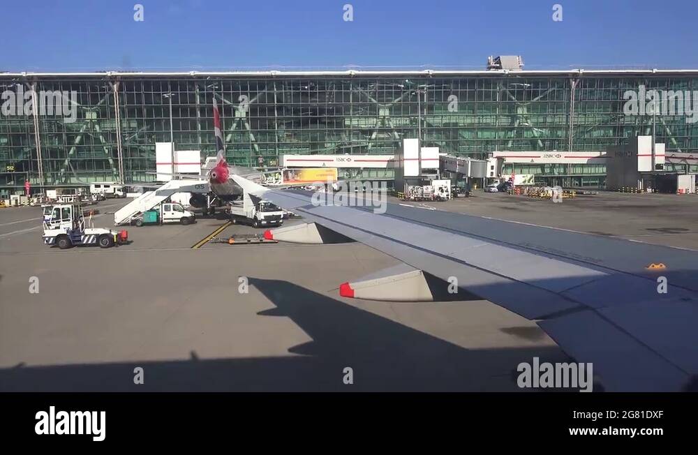 Heathrow airport sky view Stock Videos & Footage - HD and 4K Video ...