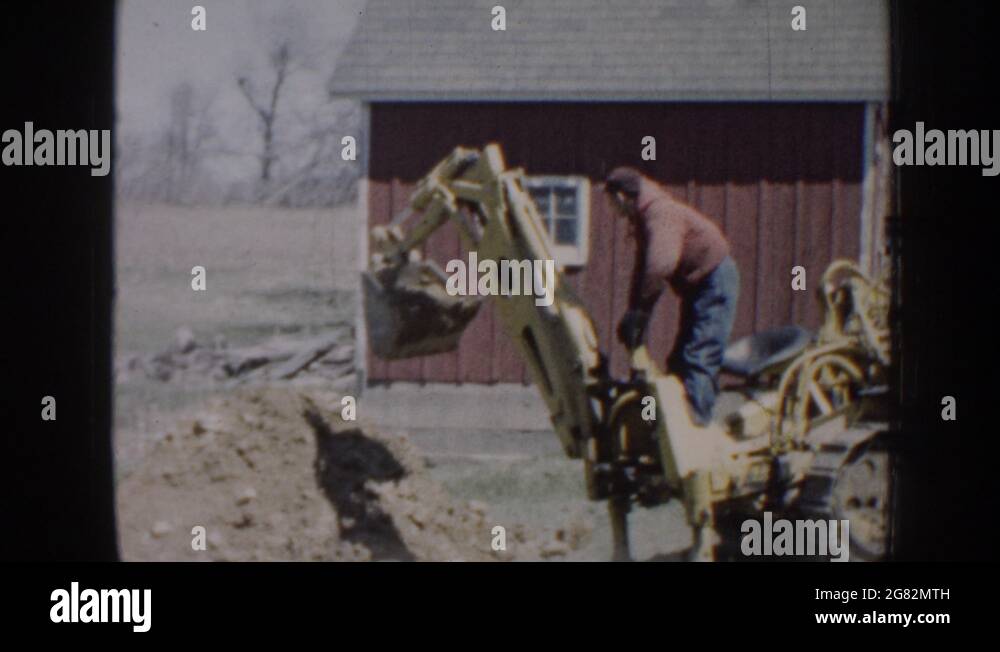 Digger builder Stock Videos & Footage - HD and 4K Video Clips - Alamy