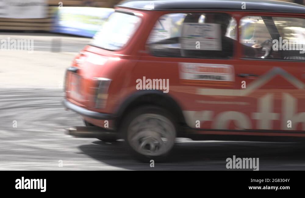 Mini race car Stock Videos & Footage - HD and 4K Video Clips - Alamy