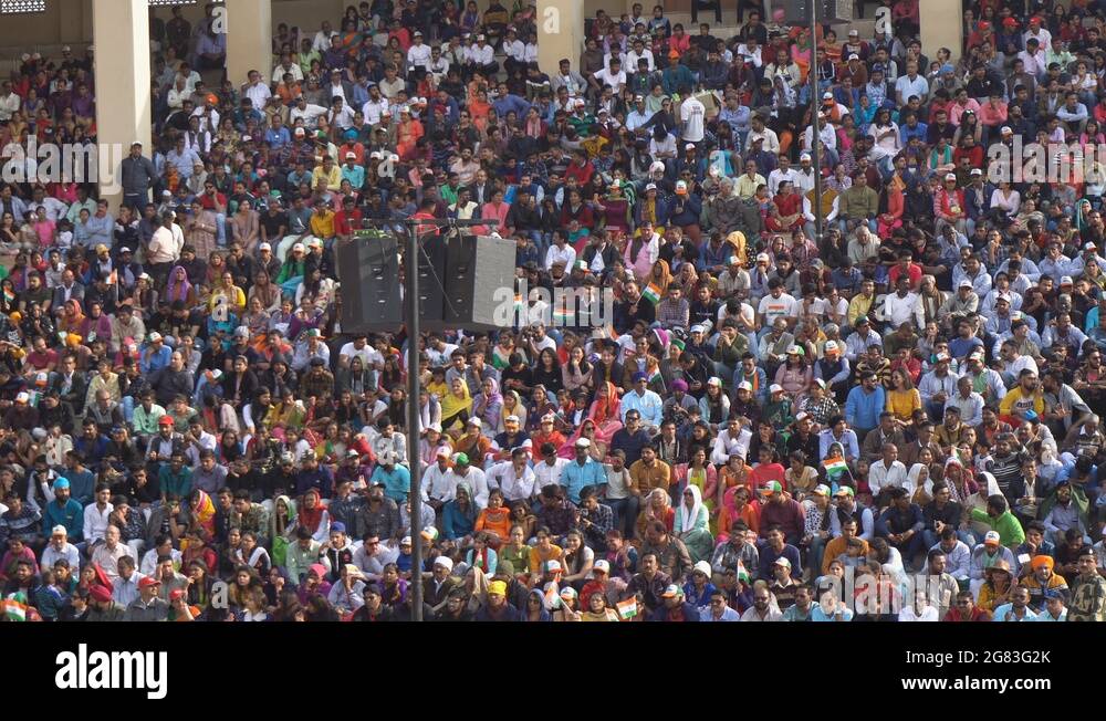 Stadium crowds flags Stock Videos & Footage - HD and 4K Video Clips - Alamy