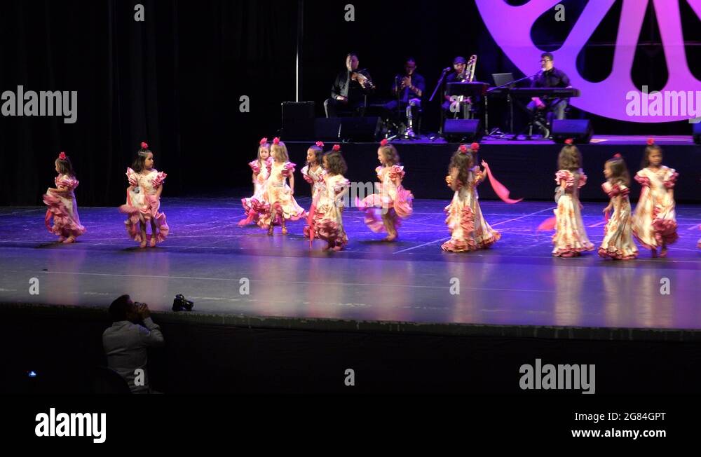 Spanish dance and group Stock Videos & Footage - HD and 4K Video Clips ...