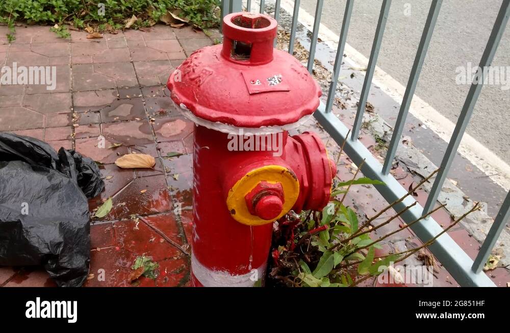 Water hydrants Stock Videos & Footage - HD and 4K Video Clips - Alamy