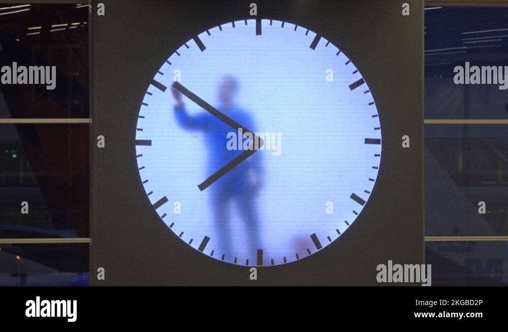 Real time clock maarten baas Stock Videos & Footage - HD and 4K Video ...