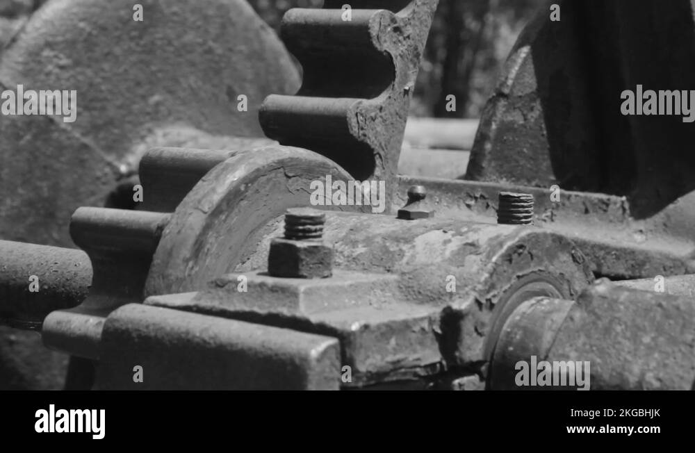Rusty gears Stock Videos & Footage - HD and 4K Video Clips - Alamy