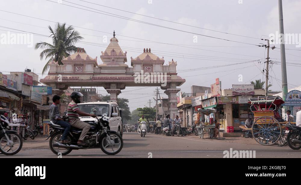 Pune market is a sprawling city in the Indian state of Maharashtra ...