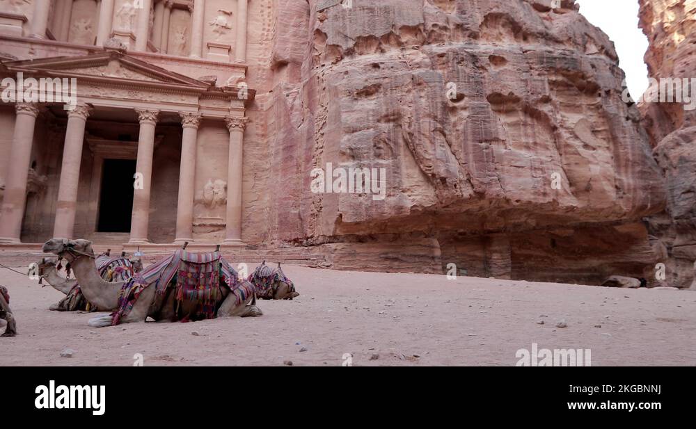 Jordan Petra Facade Of The Treasury Building The Ancient Nabatean Stock ...