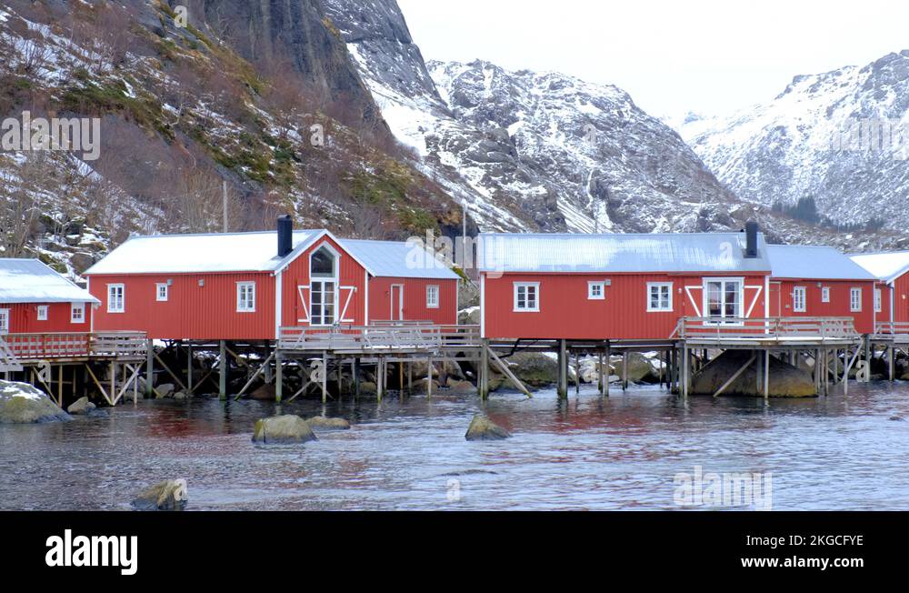 Rorbu houses Stock Videos & Footage - HD and 4K Video Clips - Alamy