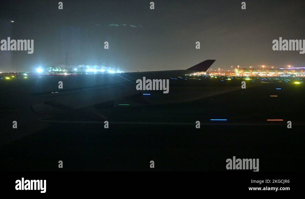 Wing take off Stock Videos & Footage - HD and 4K Video Clips - Alamy