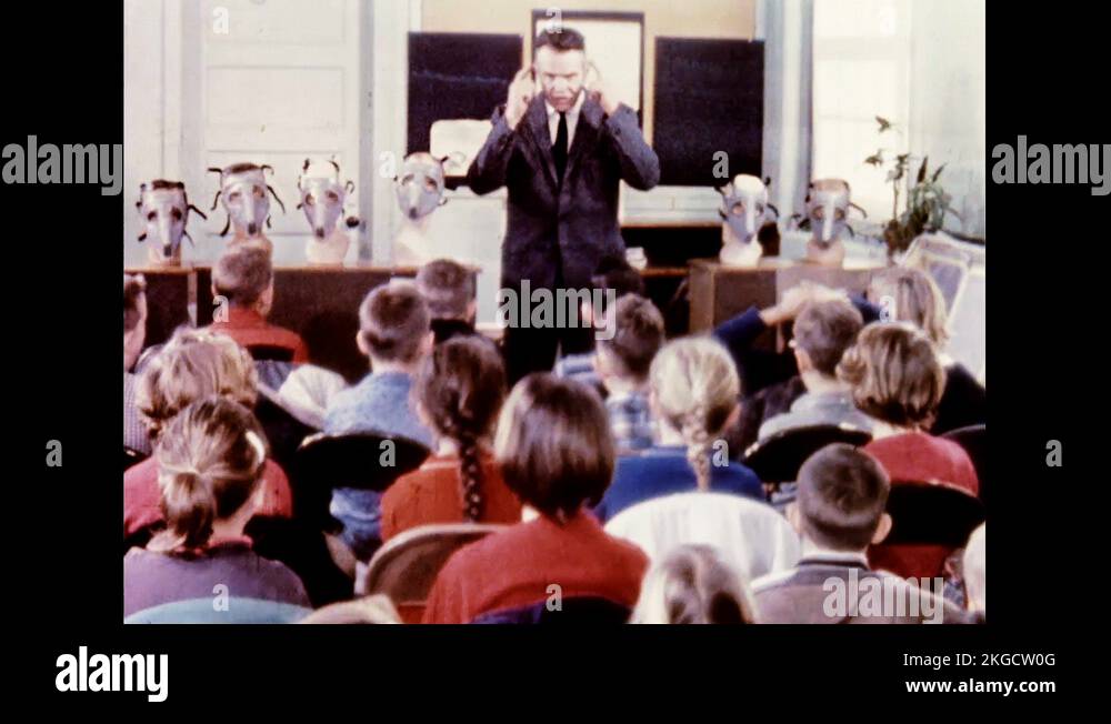 Explaining to children Stock Videos & Footage - HD and 4K Video Clips ...