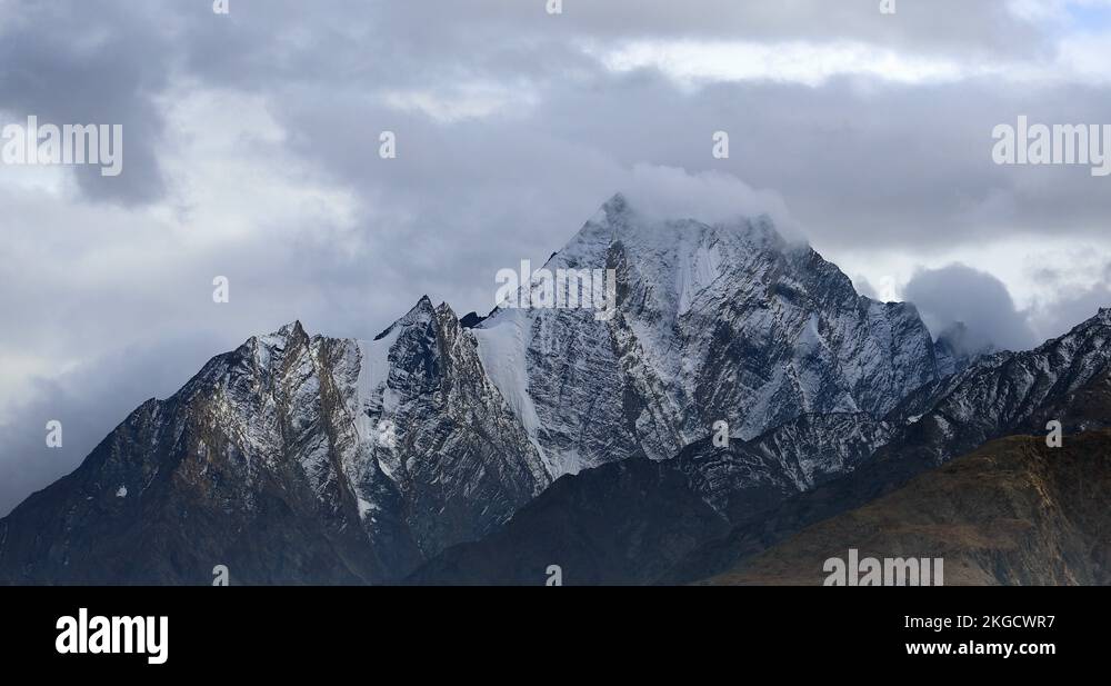 Range massif altitude mountains Stock Videos & Footage - HD and 4K ...
