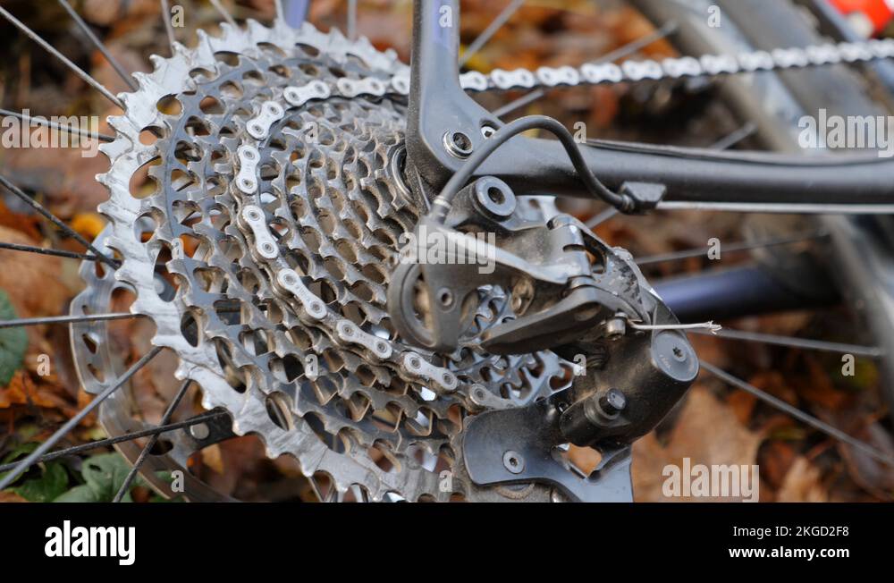 Bike cogs and wheels Stock Videos & Footage - HD and 4K Video Clips - Alamy